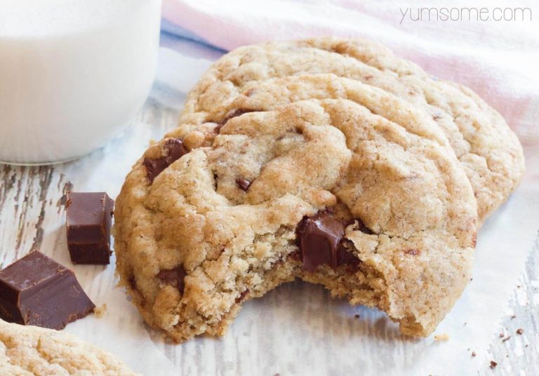 Foolproof Vegan Choc Chunk Cookies | yumsome