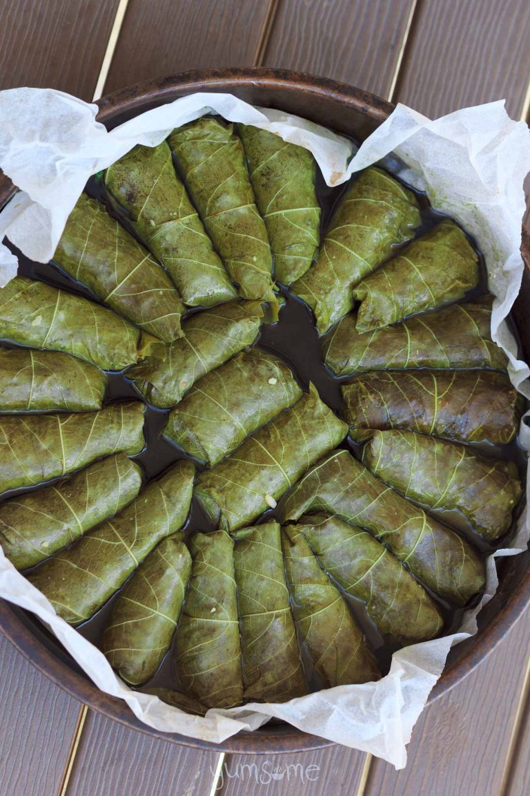 Sarmale (Stuffed Cabbage Rolls) (Vegan) | yumsome