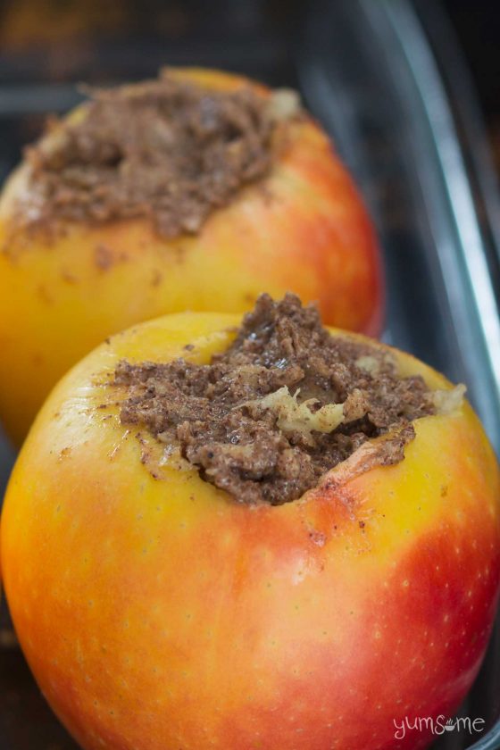Simple Spicy Baked Apples | yumsome