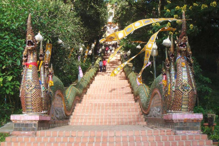 Wat Phra That Doi Suthep | yumsome