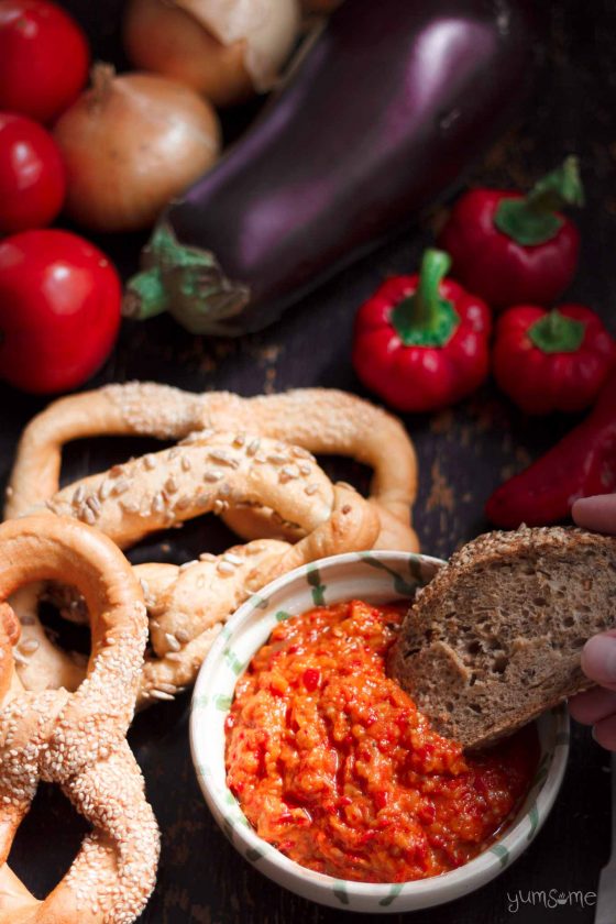 Zacuscă - Romanian eggplant and red pepper spread | yumsome